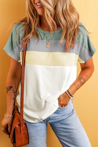 Women's Trendy Tops | Blue Chic Boutique